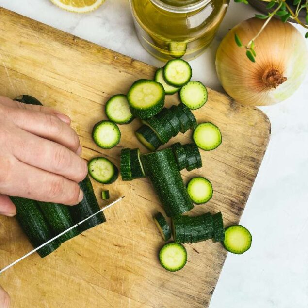 How to Make Sauteed Zucchini - Food Faith Fitness