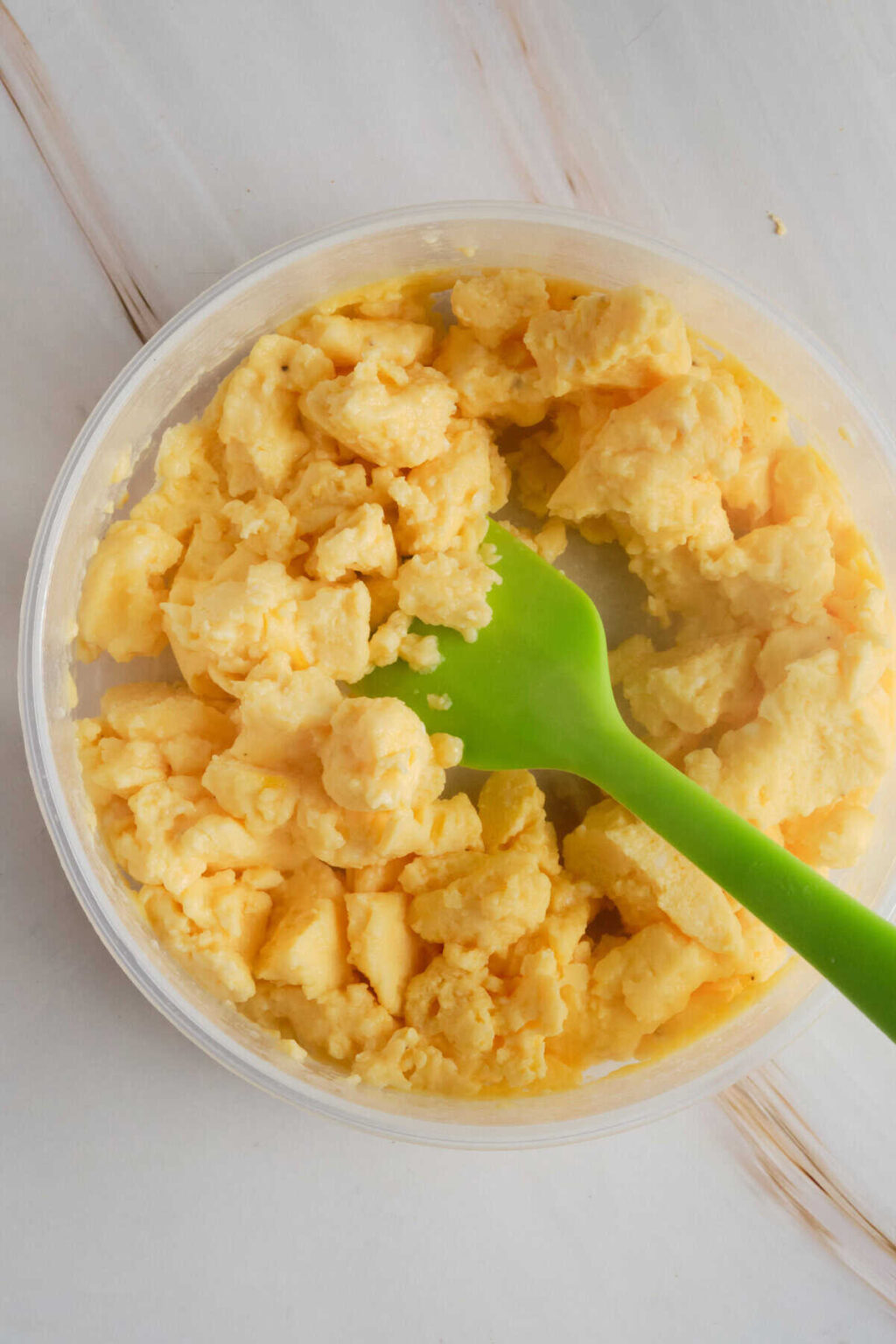 How To Make Scrambled Eggs In The Microwave - Food Faith Fitness