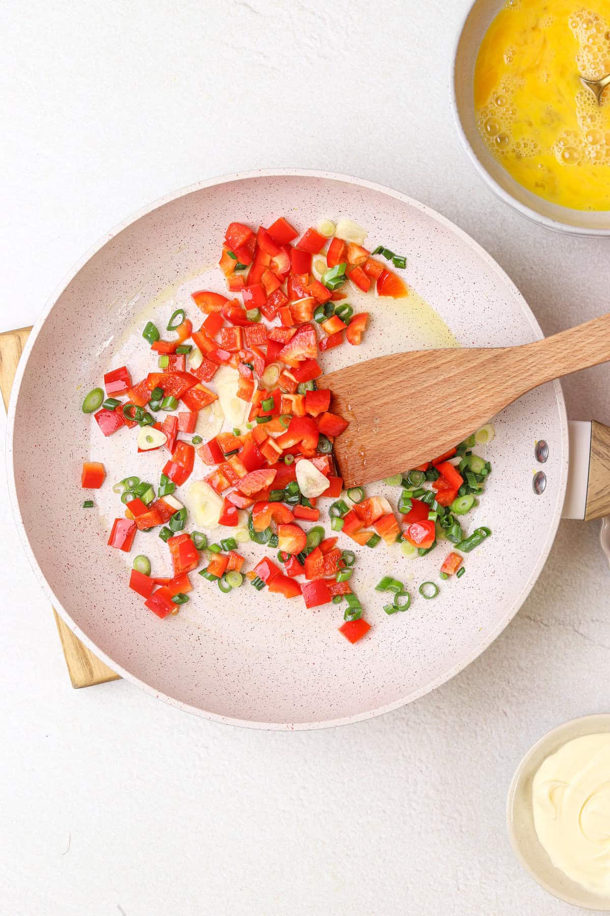 Mexican Scrambled Eggs Recipe - Food Faith Fitness