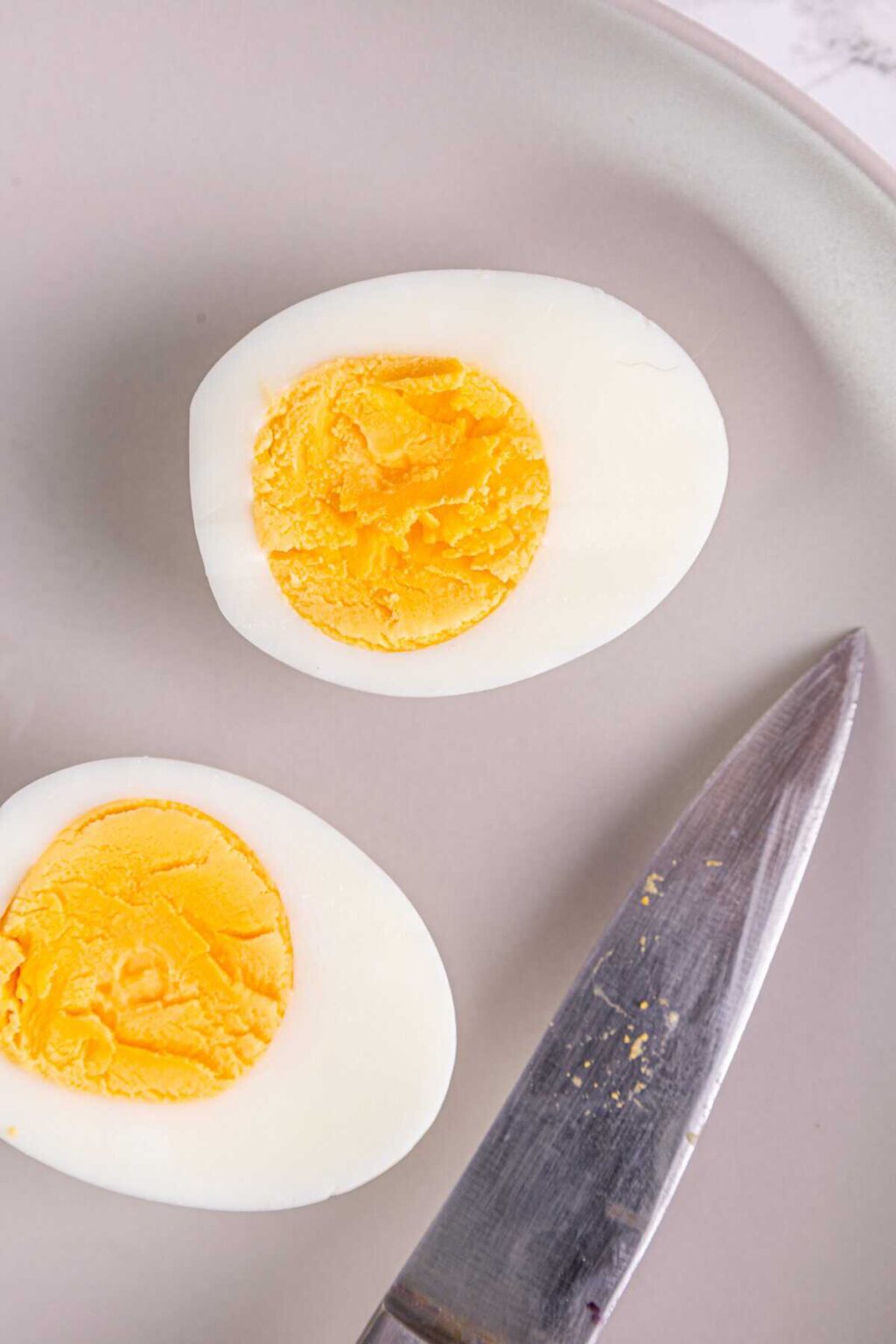 Easy-Peel Hard-Boiled Eggs - Food Faith Fitness