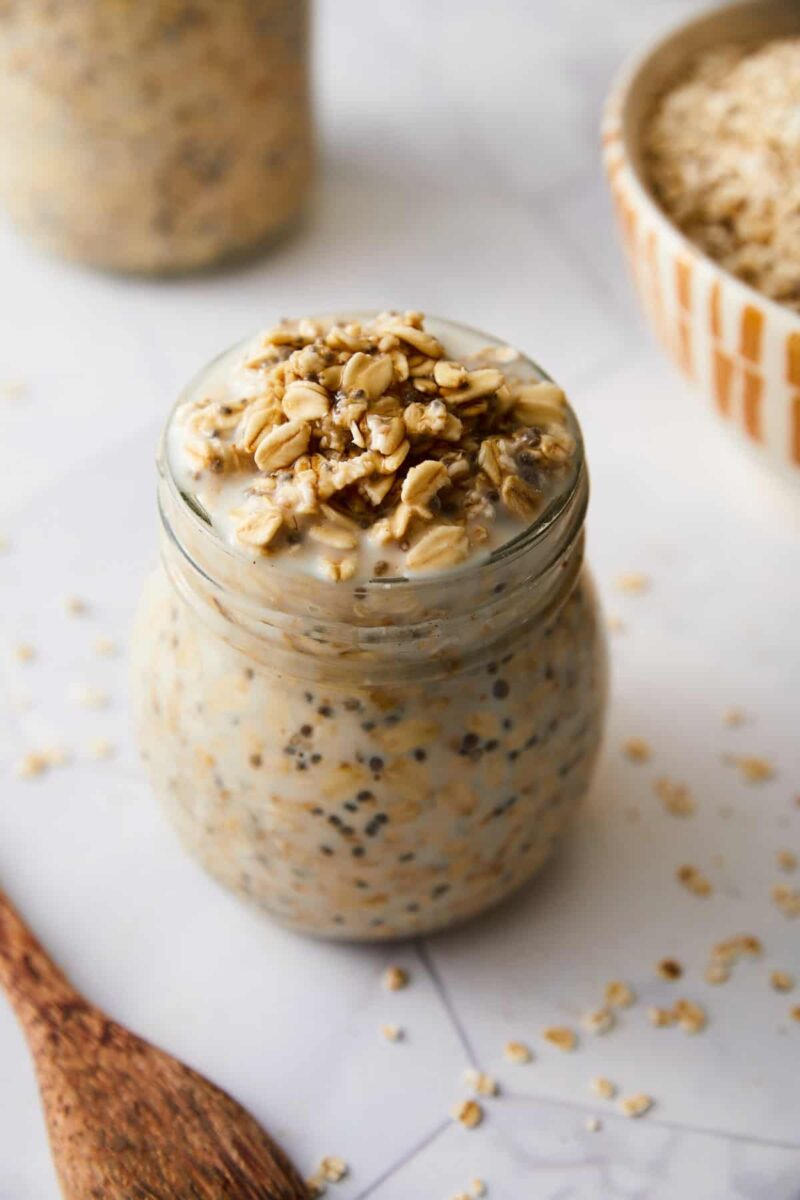 Low-Calorie Overnight Oats - Food Faith Fitness
