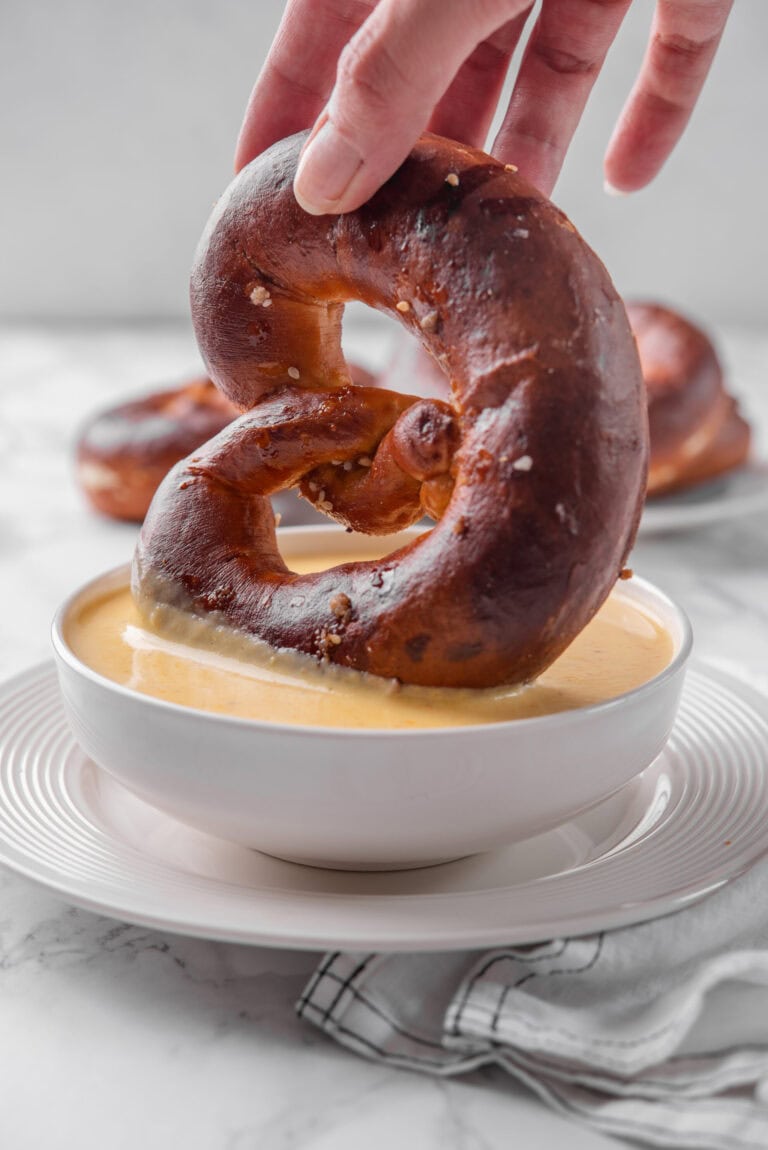 Pretzel Cheese Dip - Food Faith Fitness