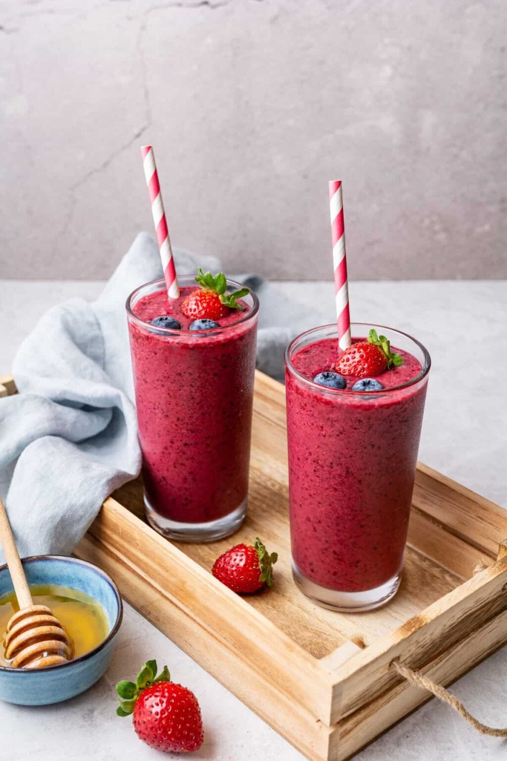 Frozen Fruit Smoothie Recipe - Food Faith Fitness