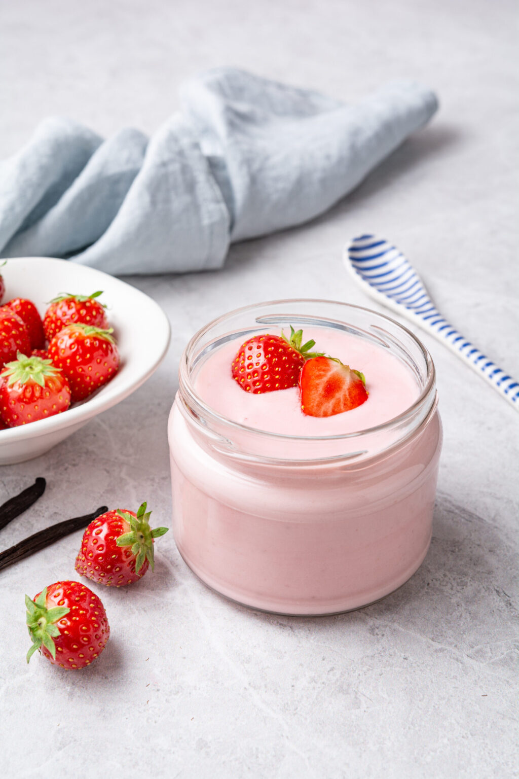 Strawberry Yogurt - Food Faith Fitness