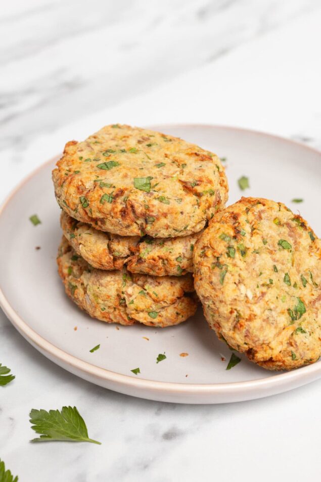 Air-Fryer Crab Cakes - Food Faith Fitness