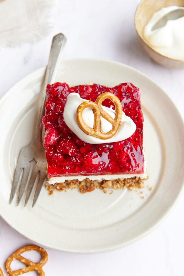 Raspberry Pretzel Salad - Food Faith Fitness